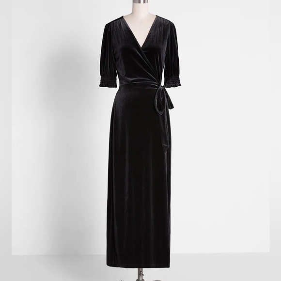Modcloth | Dresses | Modcloth Wrapped In Elegance Velvet Maxi Dress ...